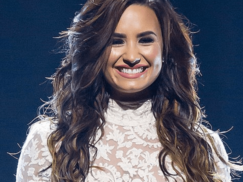 5 Celebrities That Survived Anxiety and Depression With God - Beliefnet