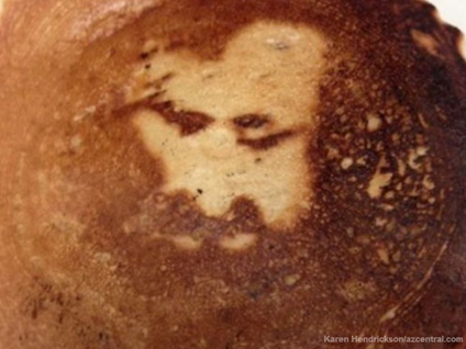 10 Strange Places the Face of Jesus Appeared by Lesli White | Jesus ...